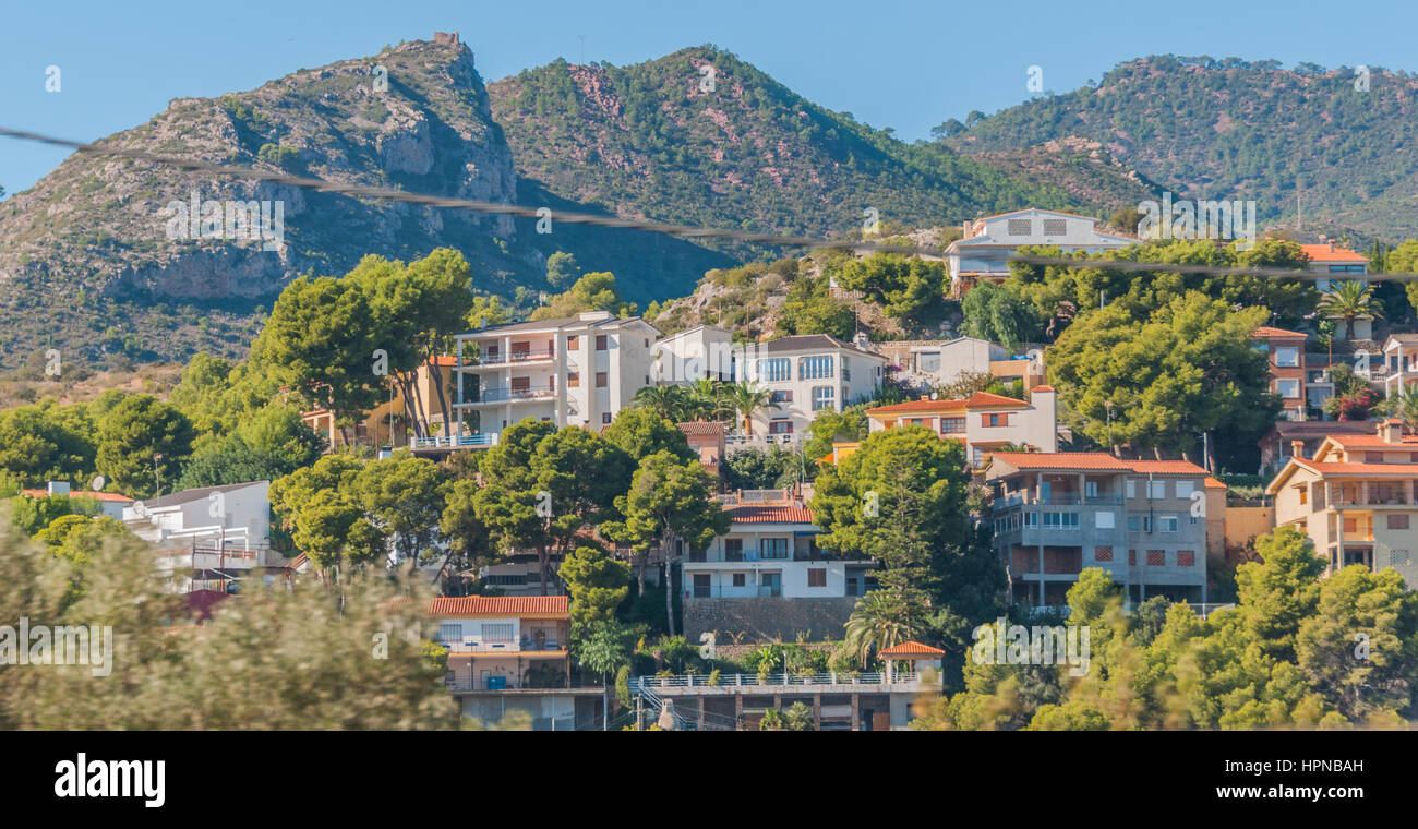 Rustic & rugged but beautiful living places in small town communies ...