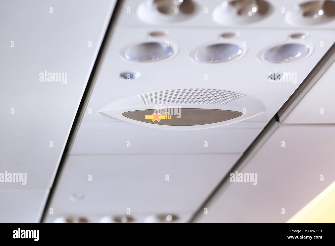 Airplane icon hi-res stock photography and images - Alamy