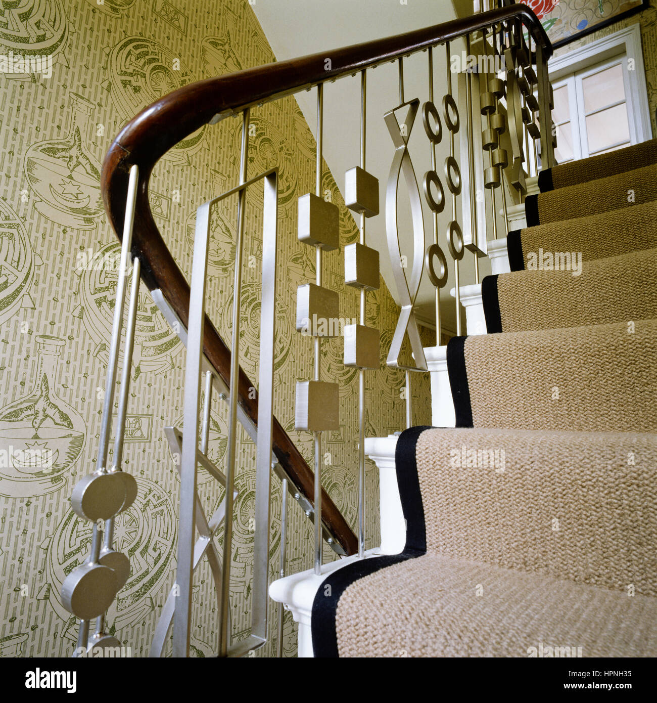 Metal staircase modern hi-res stock photography and images - Alamy