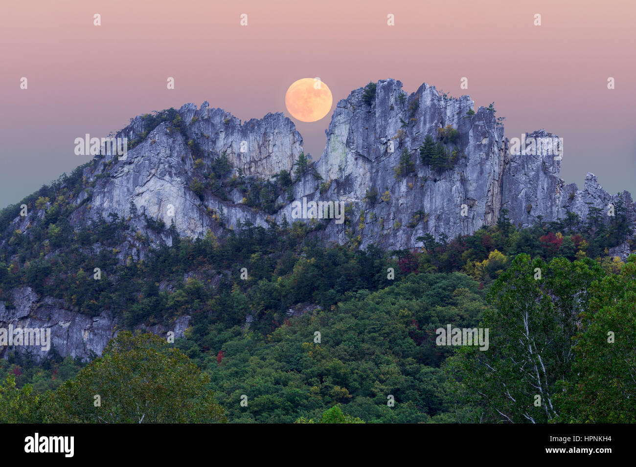 Composite rocks hi-res stock photography and images - Alamy