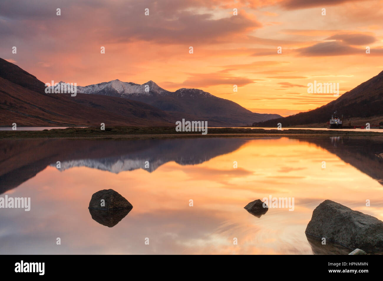 Loch etive sunset hi-res stock photography and images - Alamy