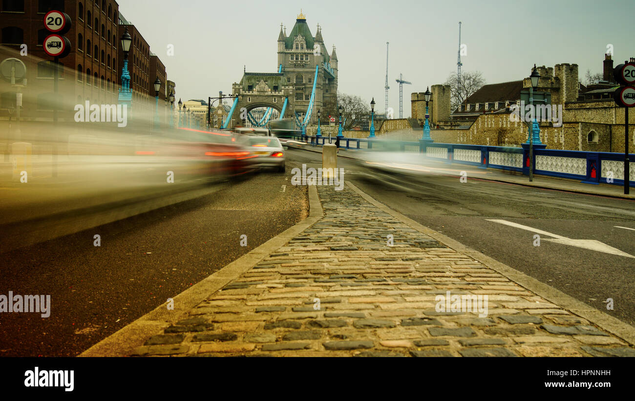LONDON -UK: Rush hour in London, view to the Tower Bridge, long ...