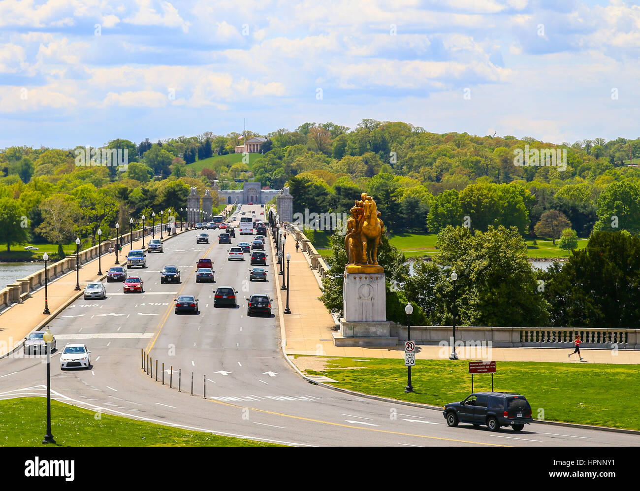 Washington DC, USA - May 2, 2015: The Arlington Memorial Bridge leading ...