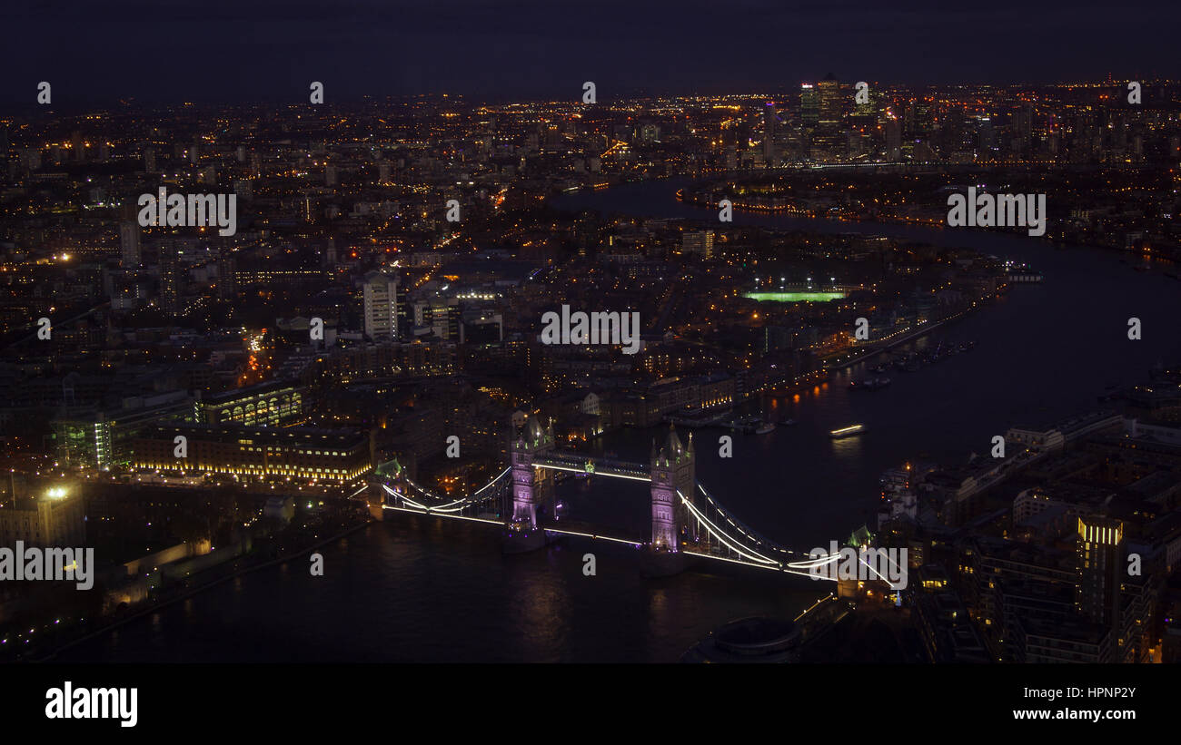 Aerial view sightseeing bus hi-res stock photography and images - Alamy