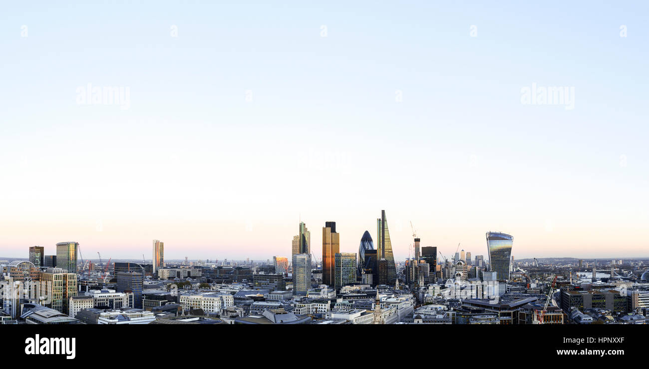 Financial district london aerial hi-res stock photography and images ...
