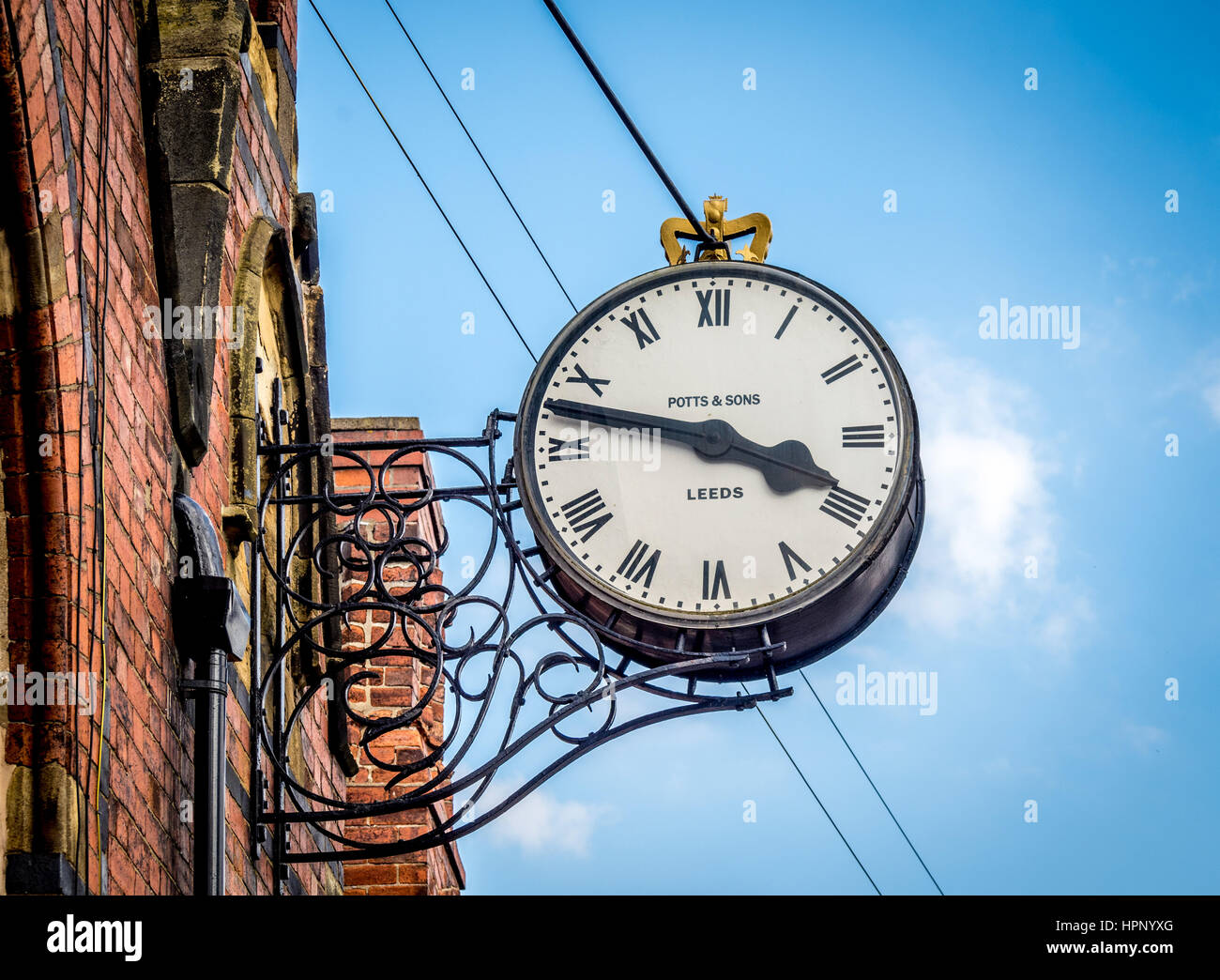 Potts of leeds clock hi-res stock photography and images - Alamy
