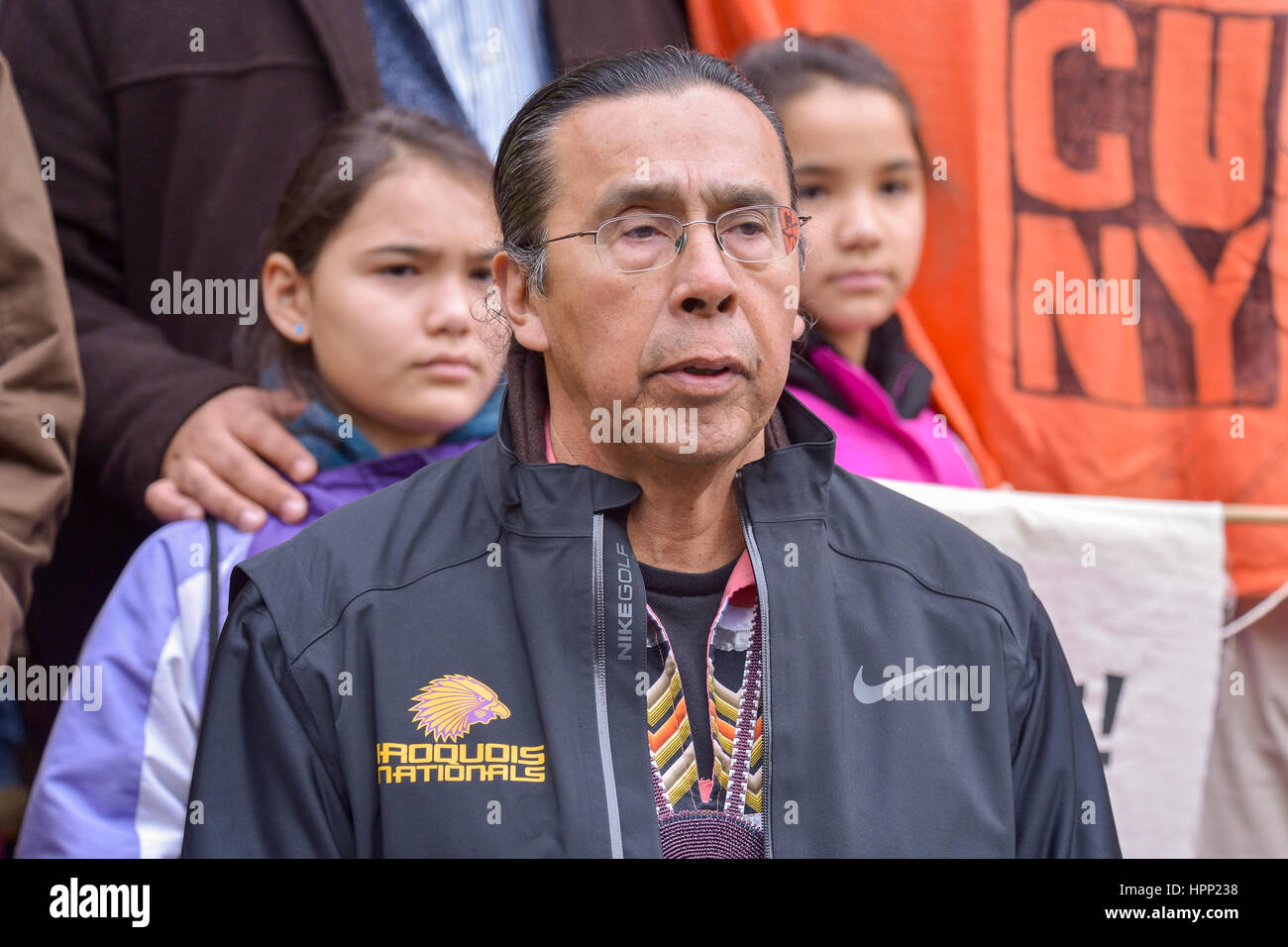 Native american activists hi-res stock photography and images - Alamy