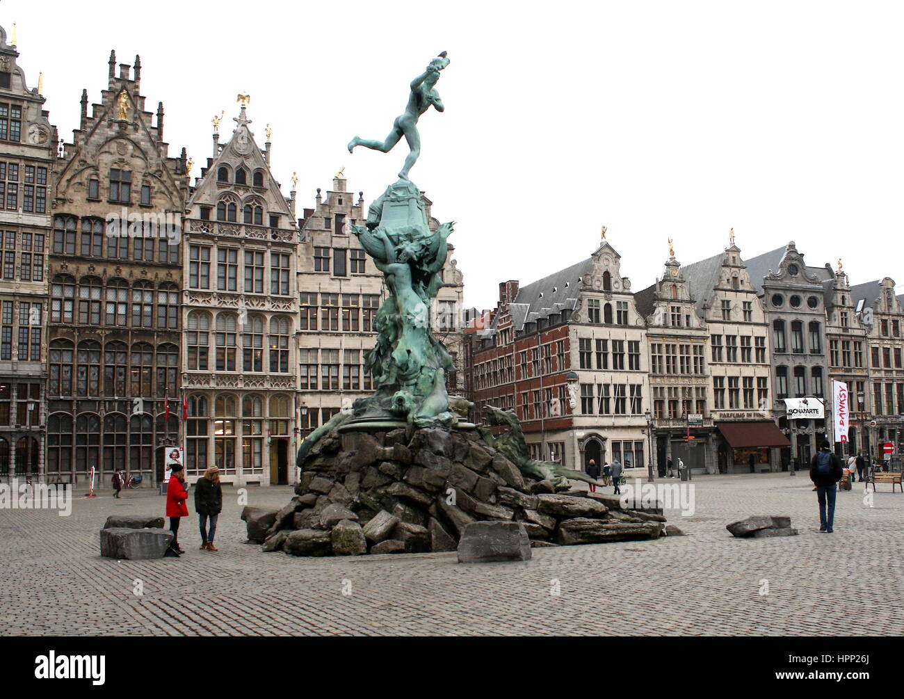 Old guildhalls and Brabo Fountain on Grote Markt (Great Market Square ...