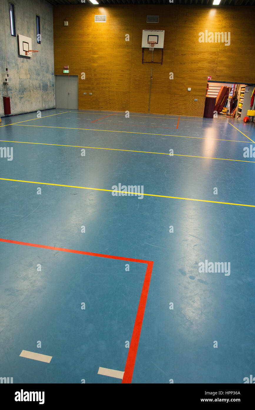 empty gym at school Stock Photo - Alamy
