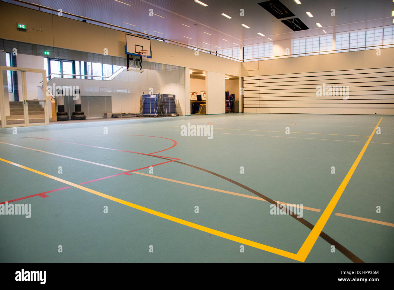 empty gym at school Stock Photo - Alamy