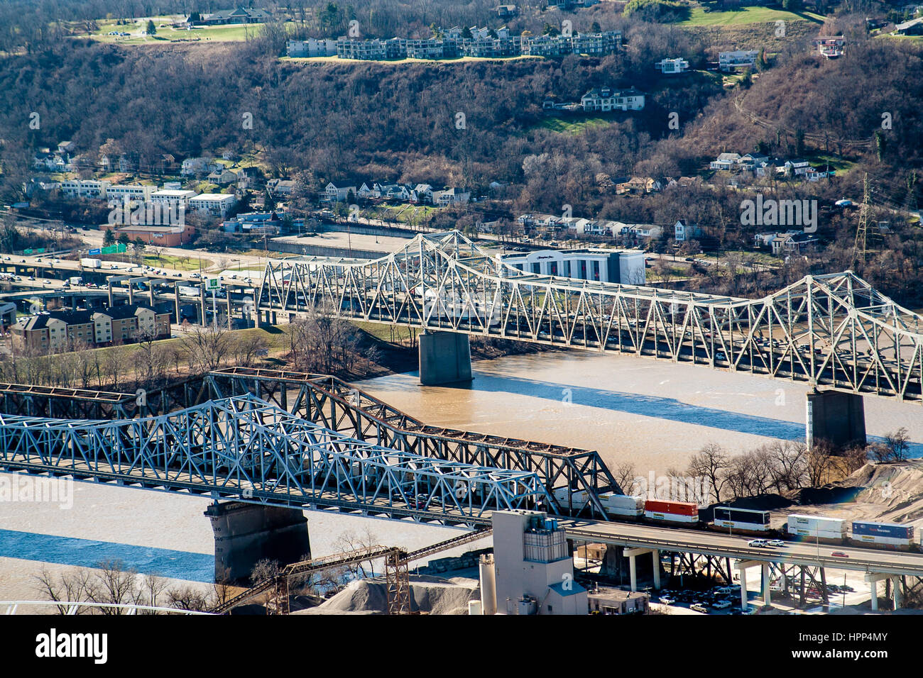 Bridges to cincinnati hi-res stock photography and images - Alamy