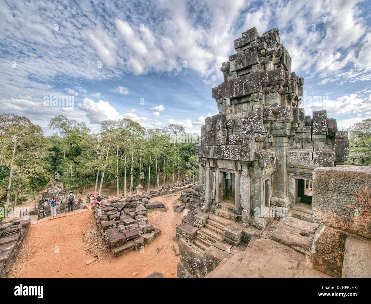 Temple at angkor wat site Stock Photo - Alamy