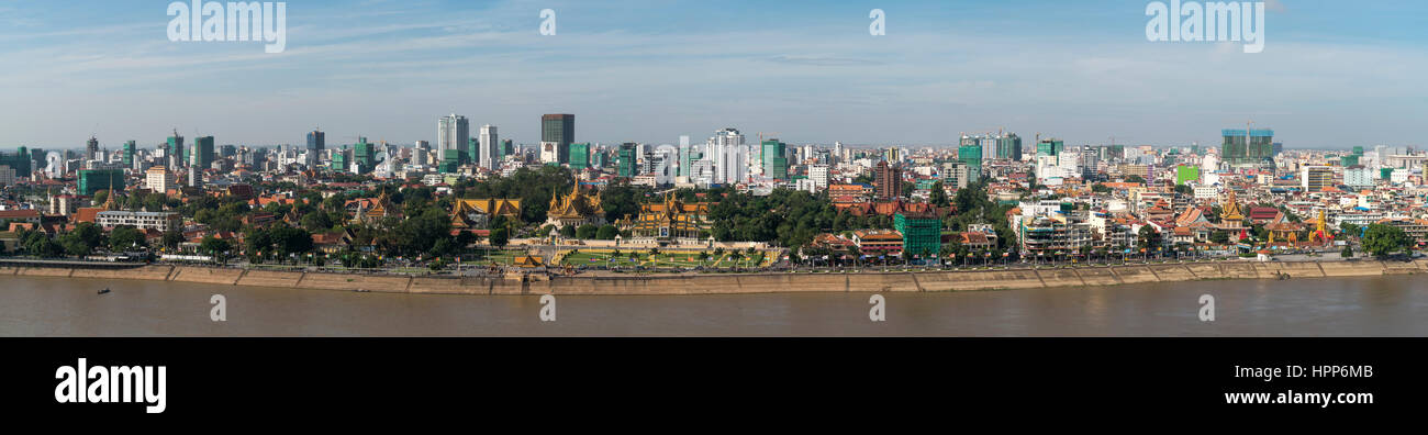 Cambodia, Phnom Penh, panoramic cityscape with Royal Palace Stock Photo ...