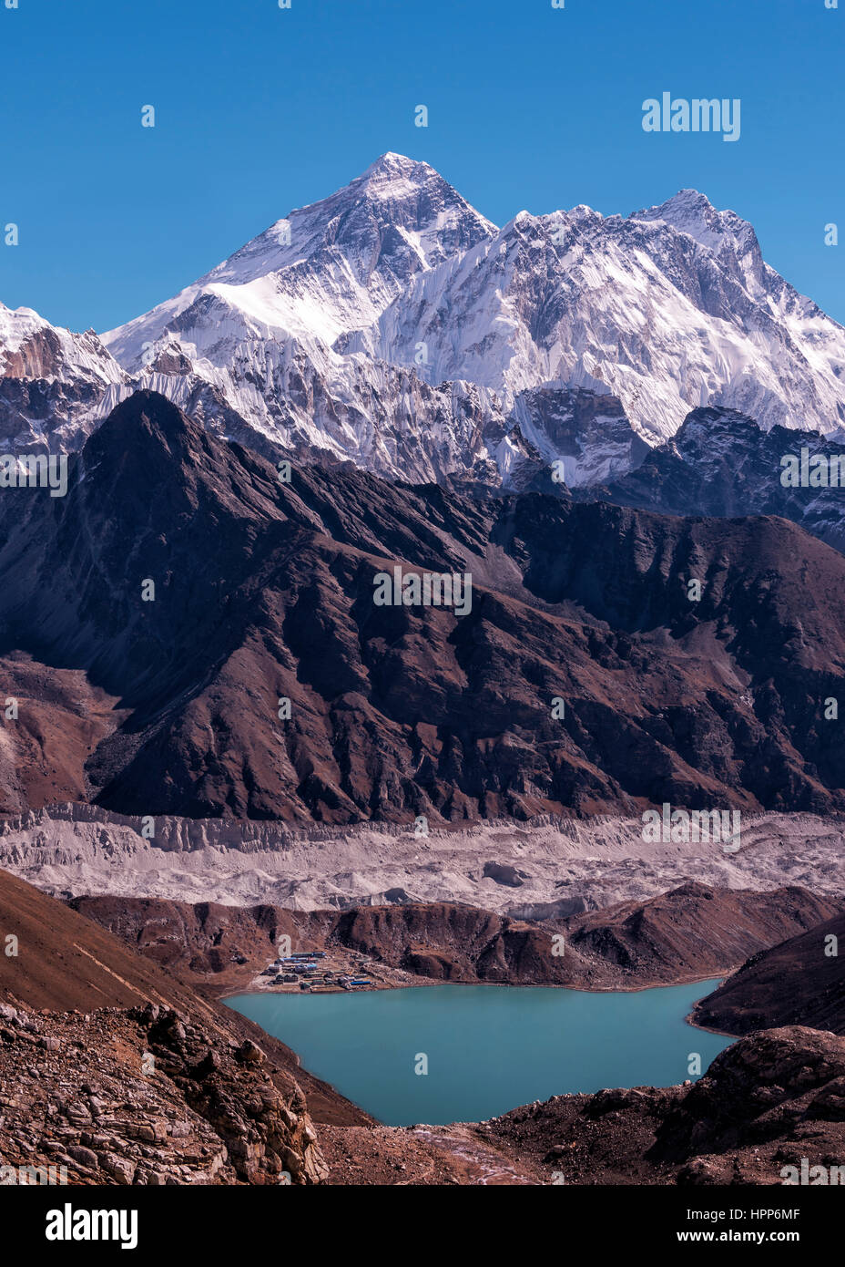Nepal, Himalaya, Khumbu, Everest region, Renjo La, Gokyo Stock Photo ...