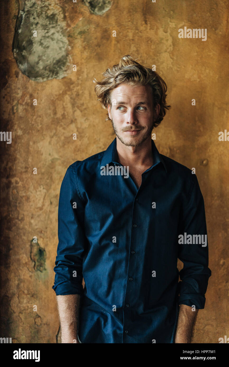 Man crumbling hi-res stock photography and images - Alamy