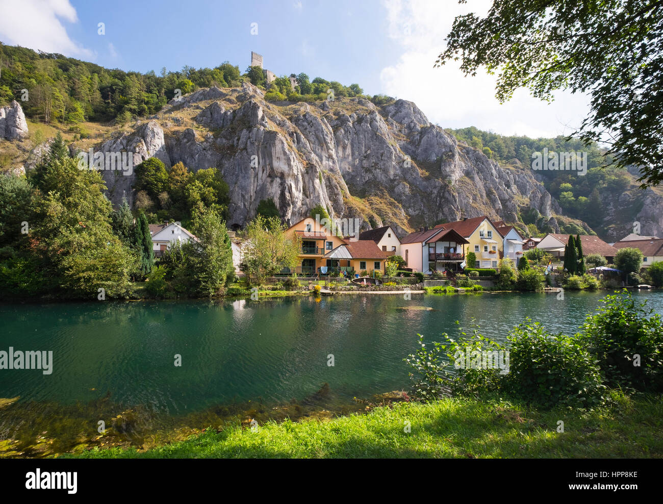 Germany, Bavaria, Essing, Castle Randeck at distributary of Altmuehl ...