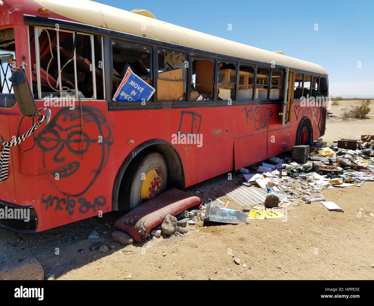 gillig school bus Stock Photo - Alamy