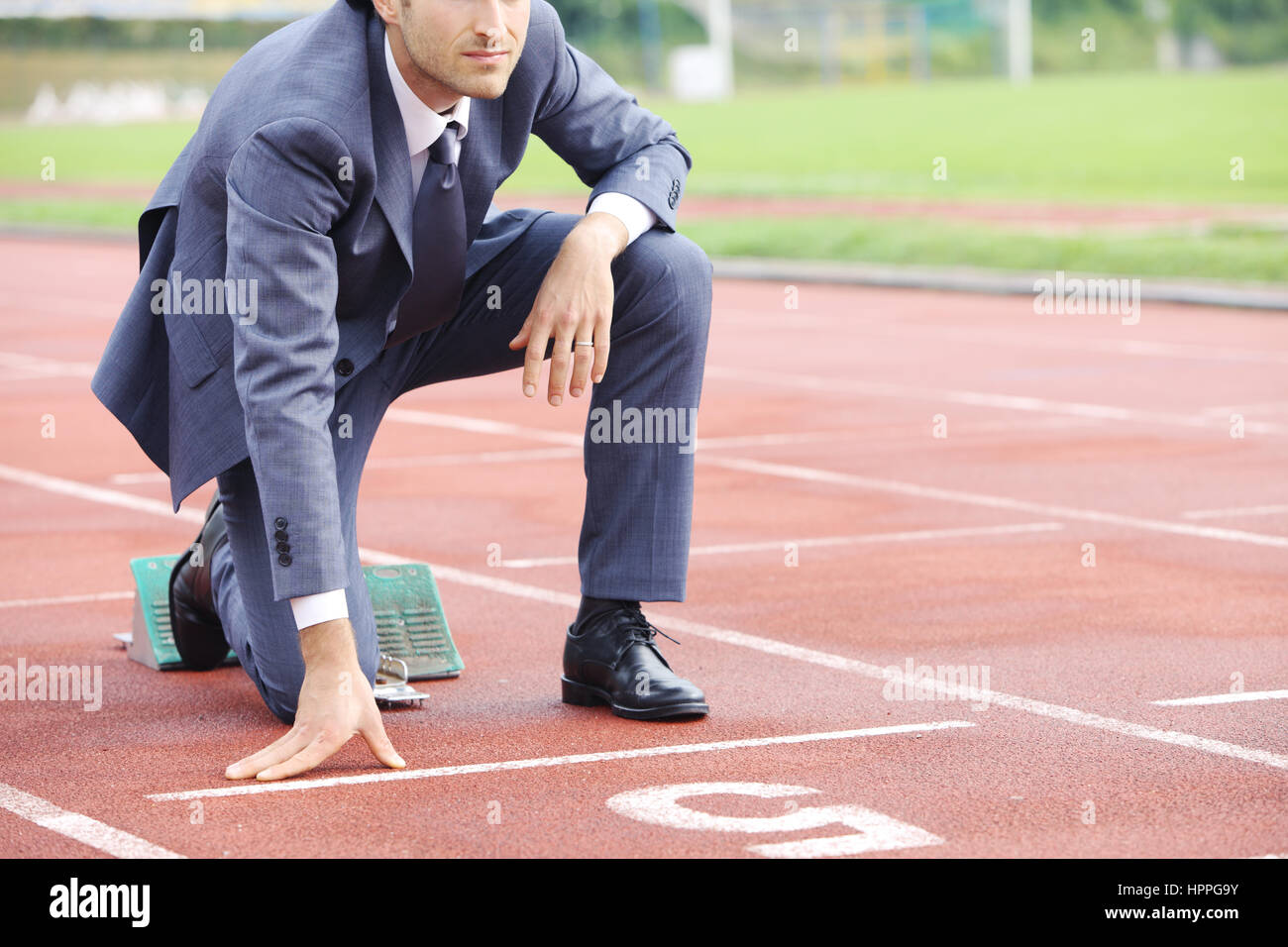 Businessman running on line hi-res stock photography and images - Alamy