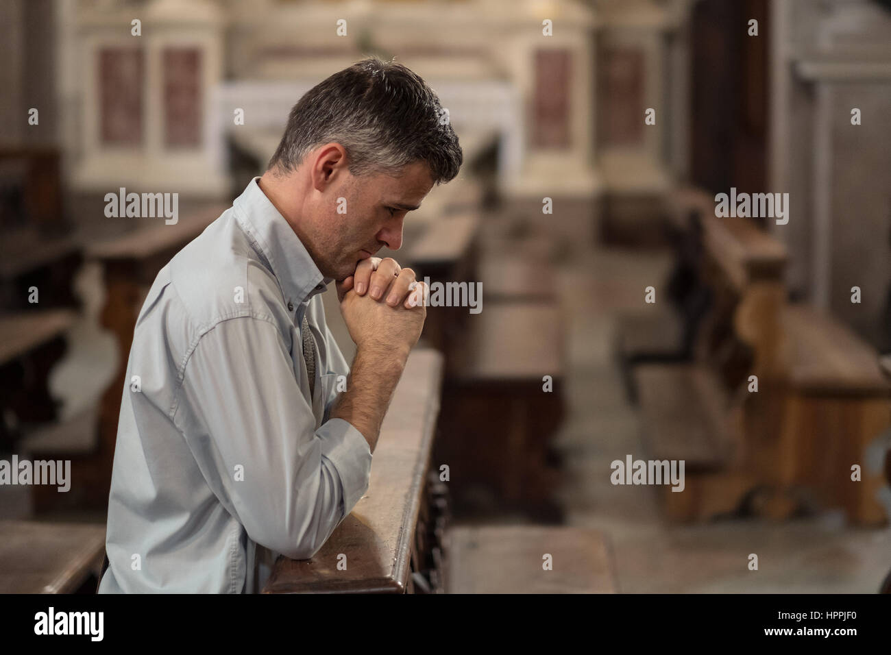 Catholic kneeling pew hi-res stock photography and images - Alamy
