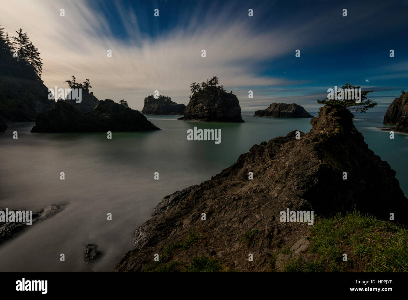 A hidden Secret Beach lies along Gold Beach on the Oregon Coast Stock ...
