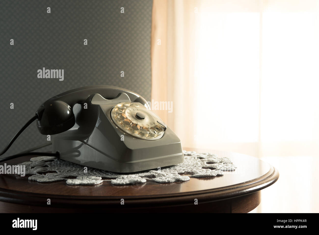 1960s living room wallpaper hi-res stock photography and images - Alamy