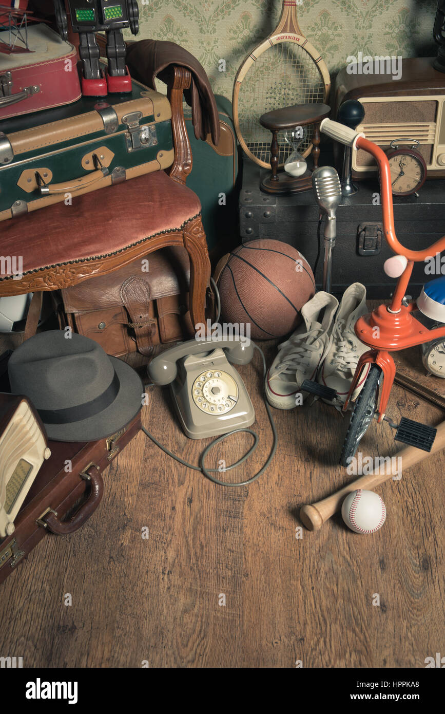 Assorted items hi-res stock photography and images - Alamy