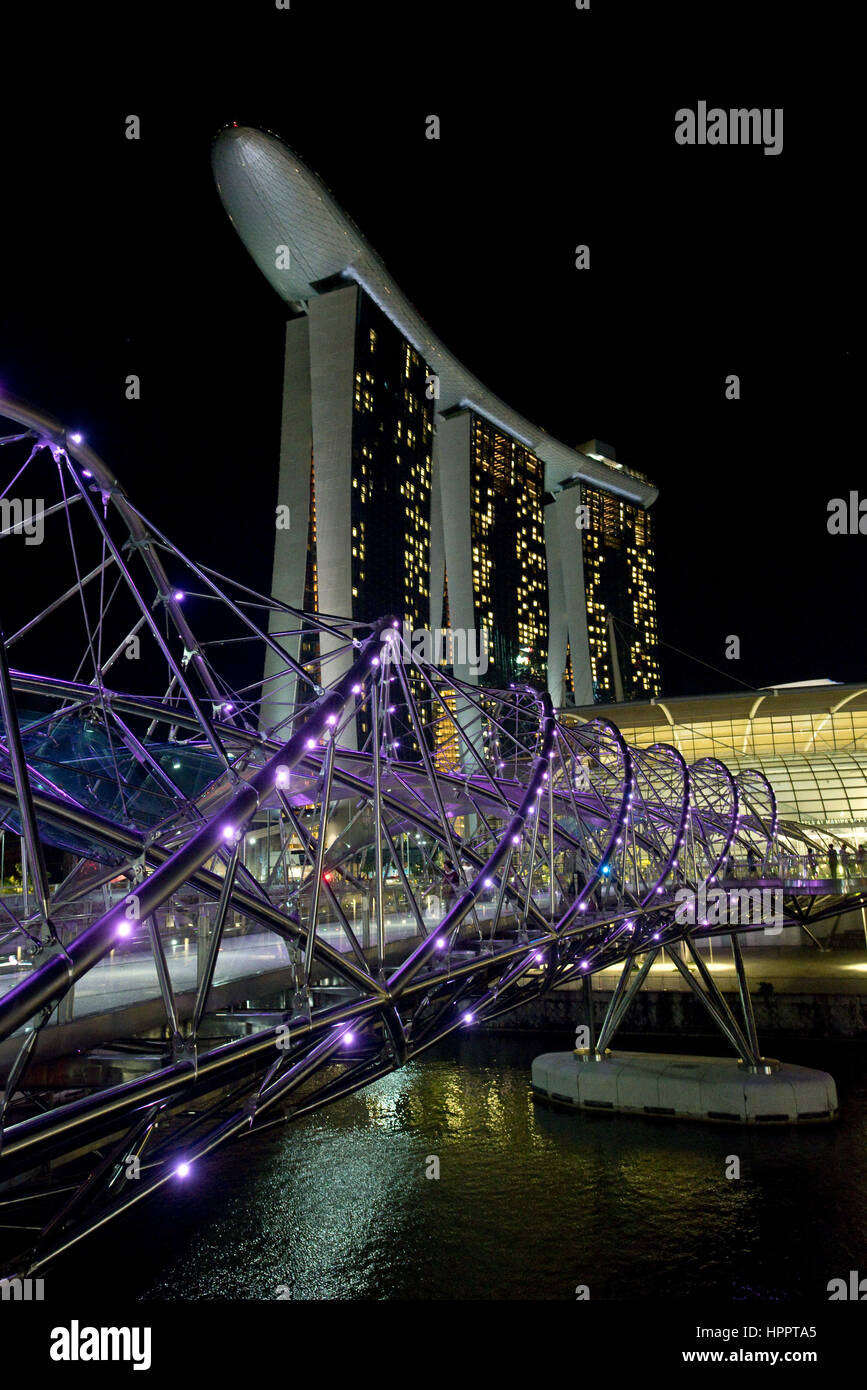 A view of the MBS - Marina Bay Sands hotel complex and Helix bridge at ...