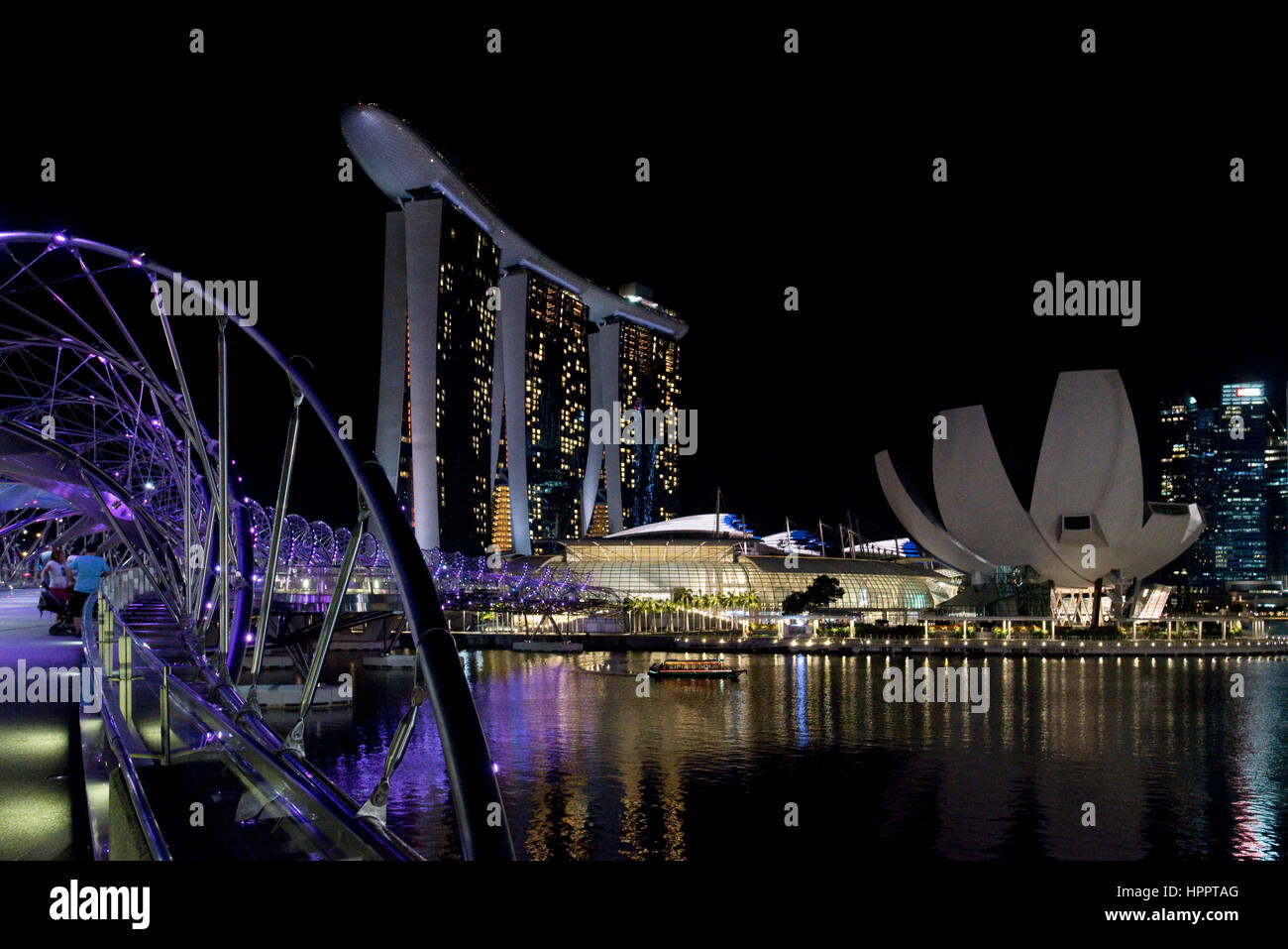 A view of the MBS - Marina Bay Sands hotel complex and Helix bridge at ...