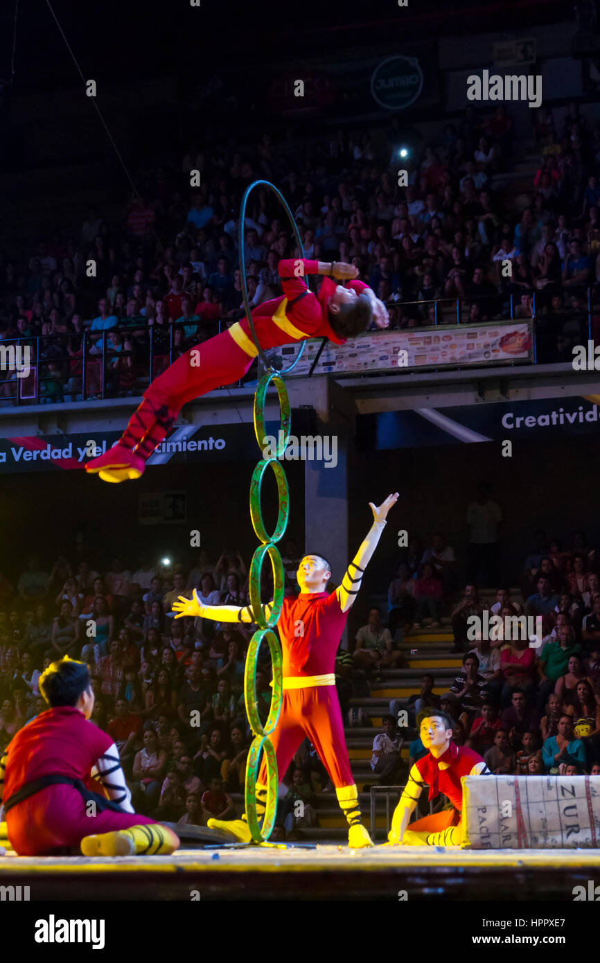 Circus rings hi-res stock photography and images - Alamy
