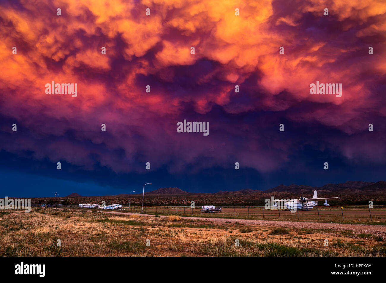 Colorful storm clouds hi-res stock photography and images - Alamy