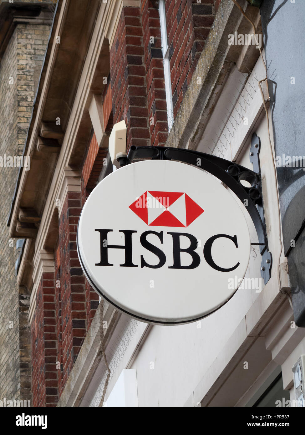Hsbc frontage hi-res stock photography and images - Alamy