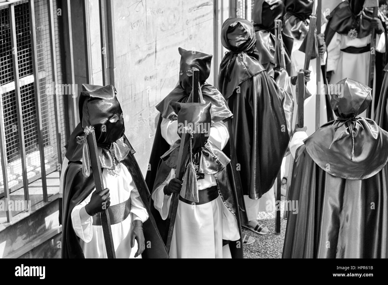 Holy week crowd hi-res stock photography and images - Alamy