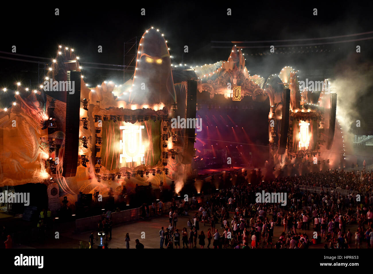 CLUJ-NAPOCA, ROMANIA - AUGUST 5, 2016: Crowd of people partying in the front of the Main Stage ...