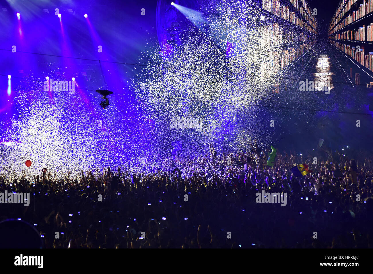 Cannons band hi-res stock photography and images - Alamy