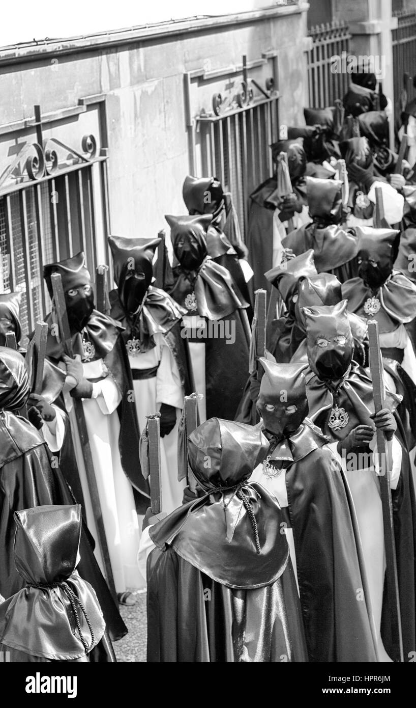 Holy week crowd hi-res stock photography and images - Alamy