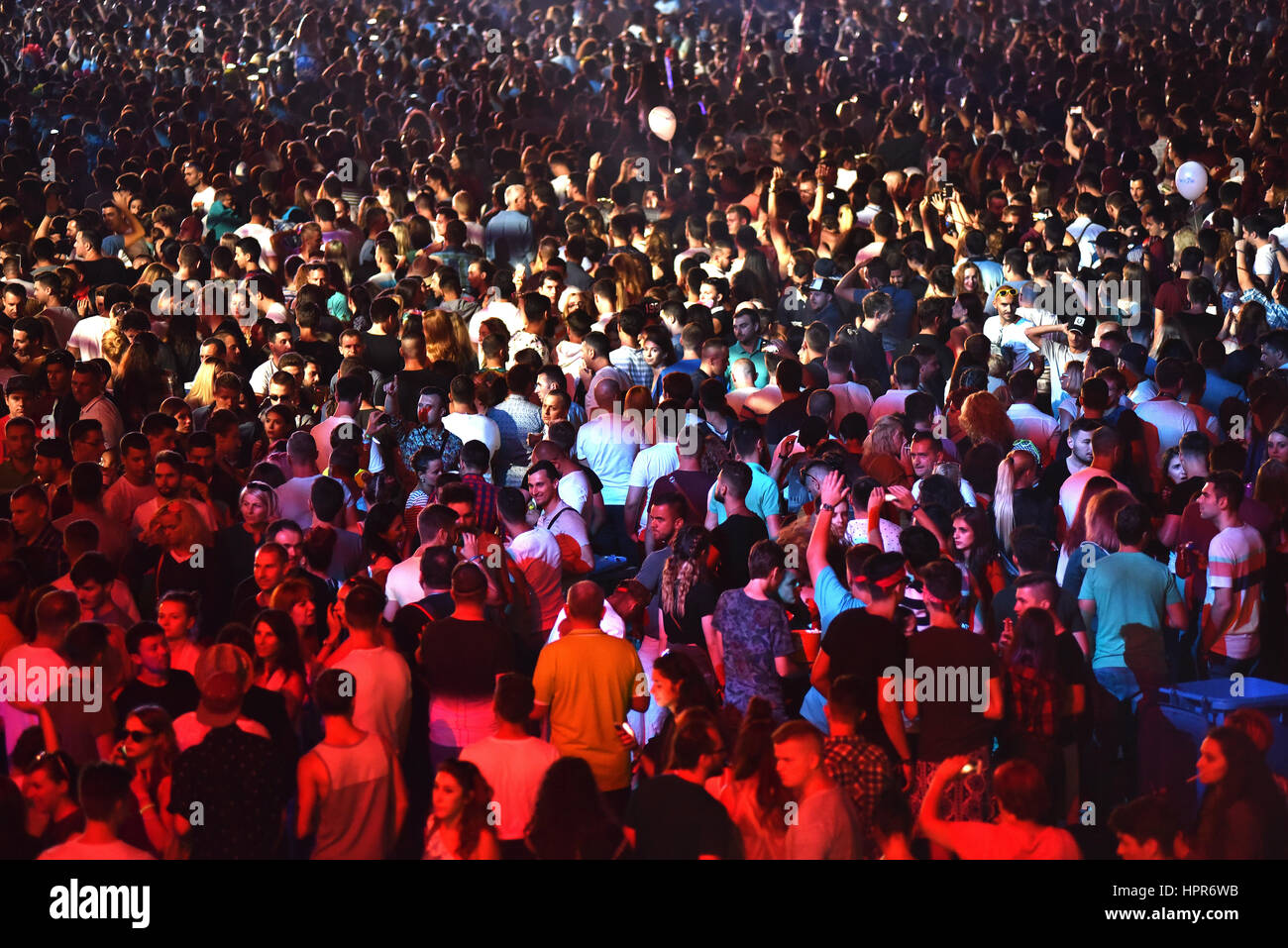 Hardwell Concert Crowd