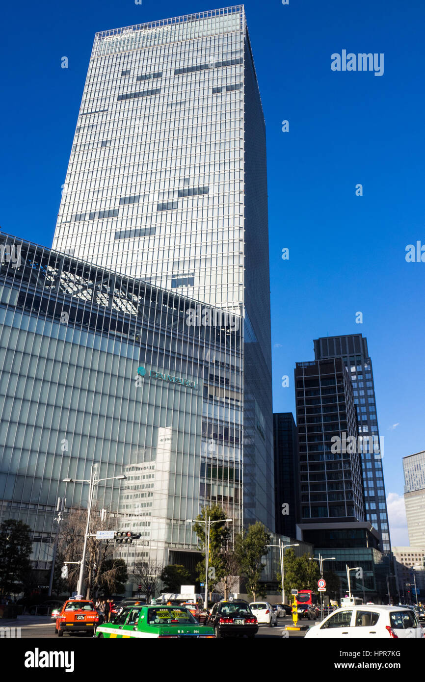 Daimaru Department store and office tower in downtown Tokyo Stock Photo ...