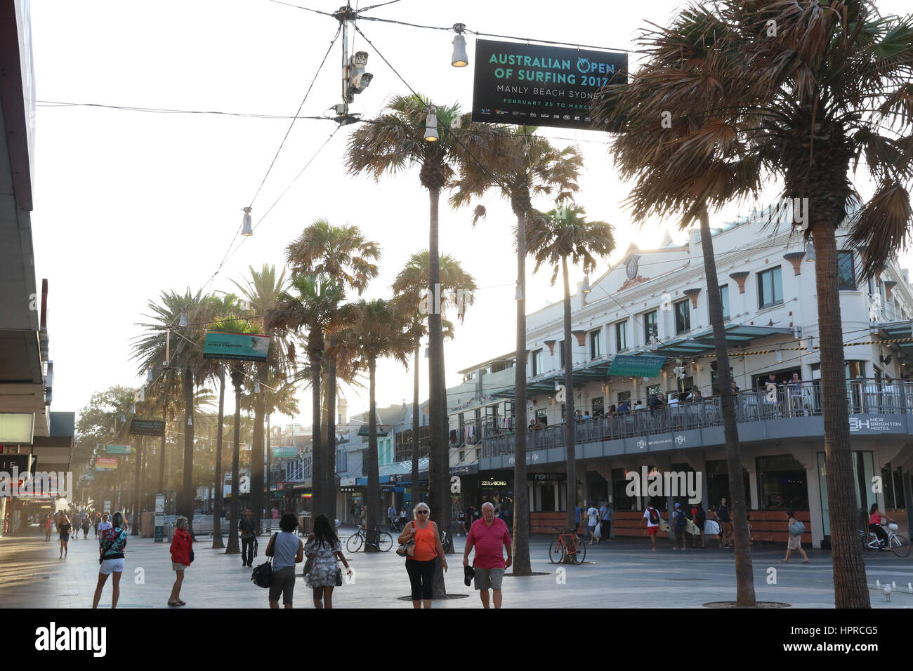 The Corso, Manly at dusk - Sydney, Australia Stock Photo - Alamy