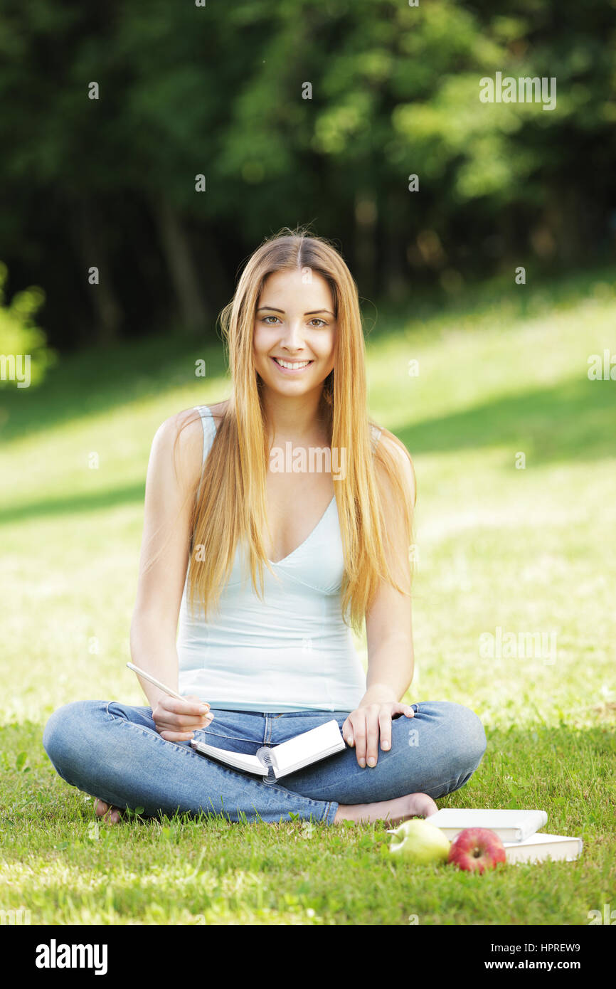 College student taking a break on campus Stock Photo - Alamy