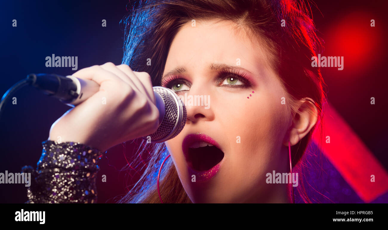 Girl Singing On Stage Tumblr