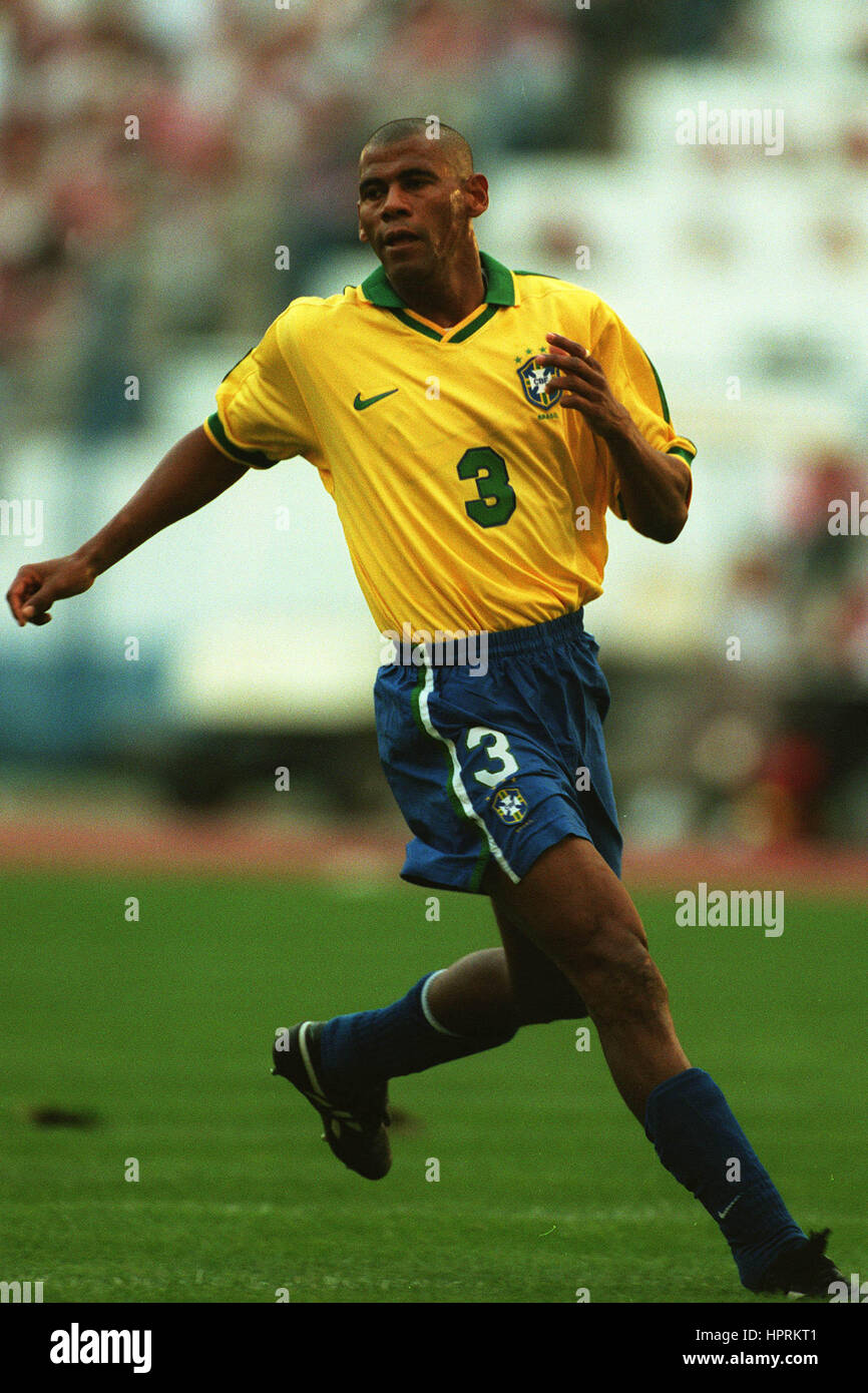 ALDAIR BRAZIL & AS ROMA 02 January 1998 Stock Photo - Alamy