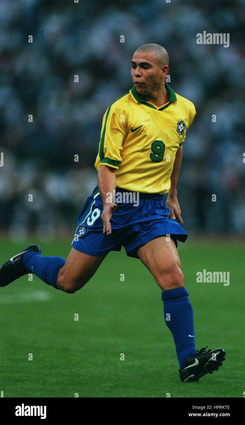 Ronaldo Brazil Stock Photos & Ronaldo Brazil Stock Images - Alamy