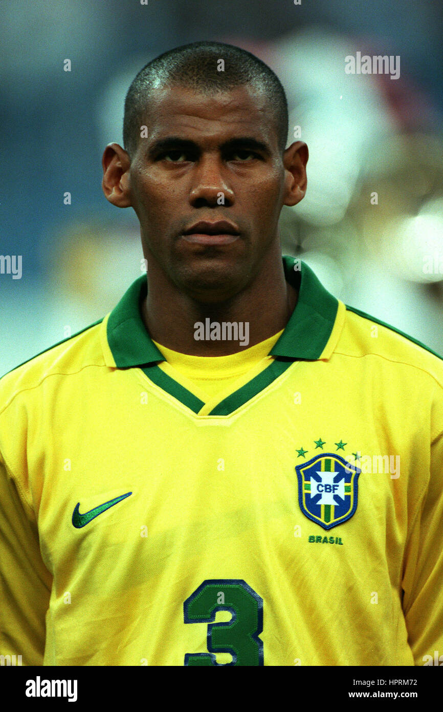ALDAIR BRAZIL & AS ROMA 08 January 1998 Stock Photo - Alamy