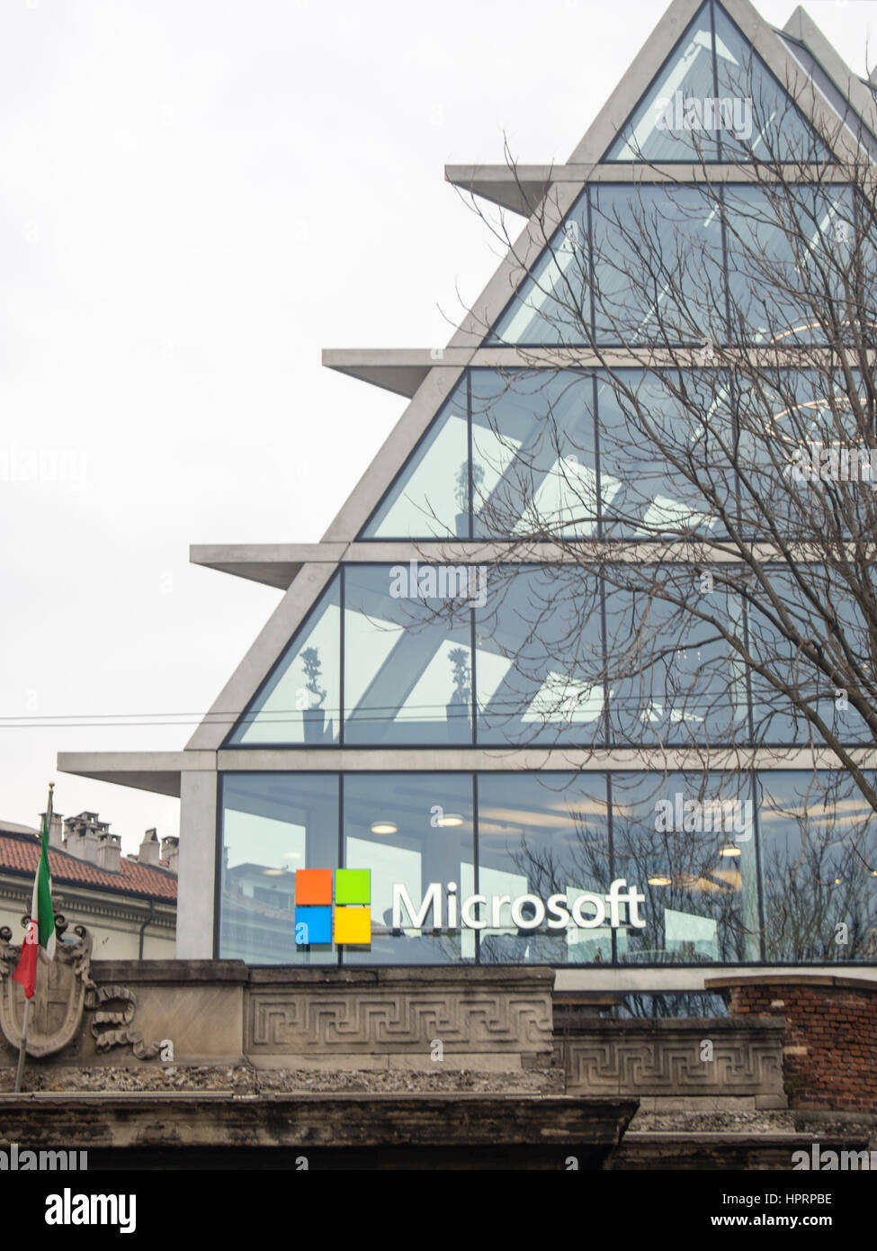 Microsoft house milan hi-res stock photography and images - Alamy