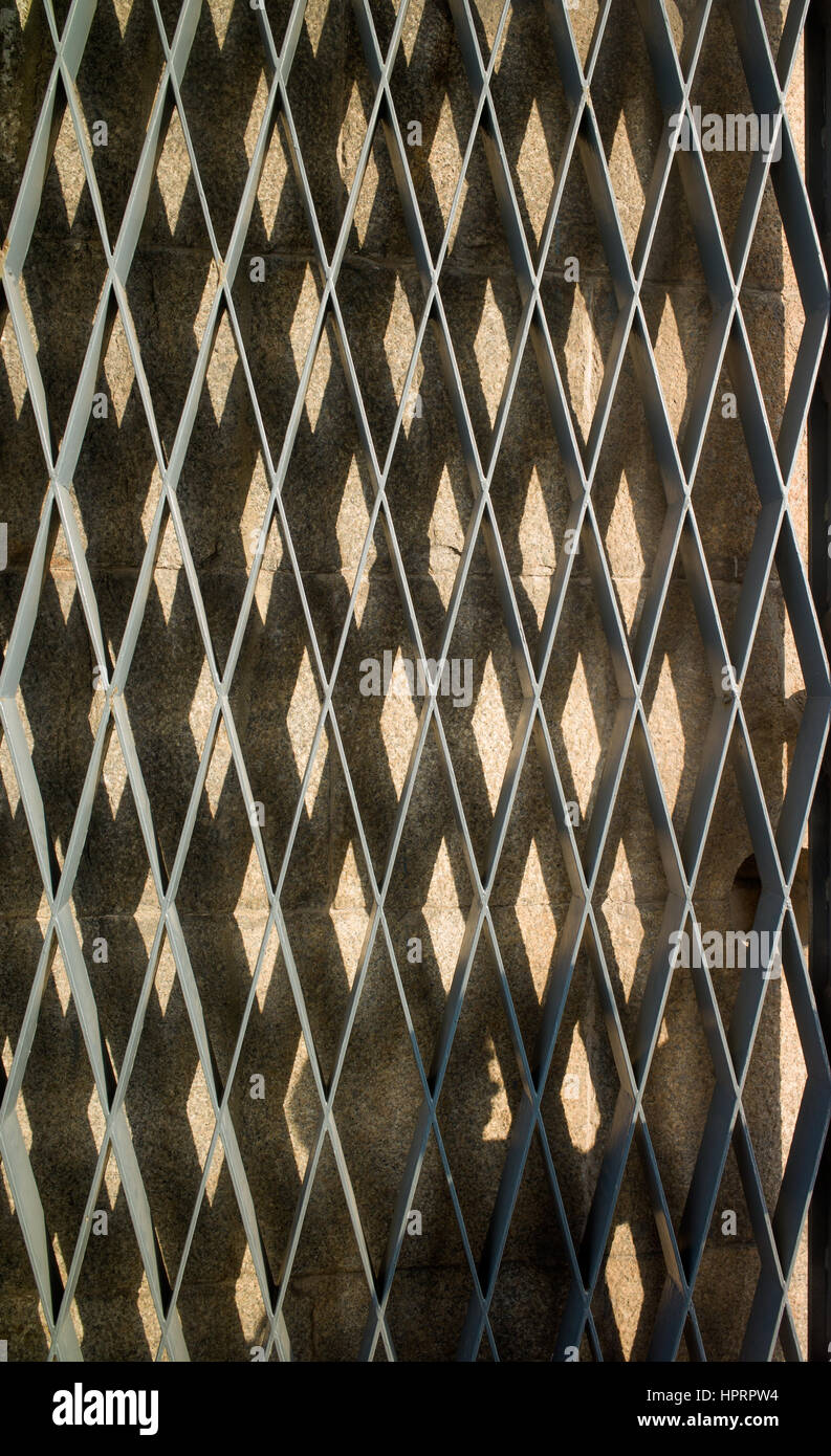 Expanded Metal Grid High Resolution Stock Photography and Images - Alamy