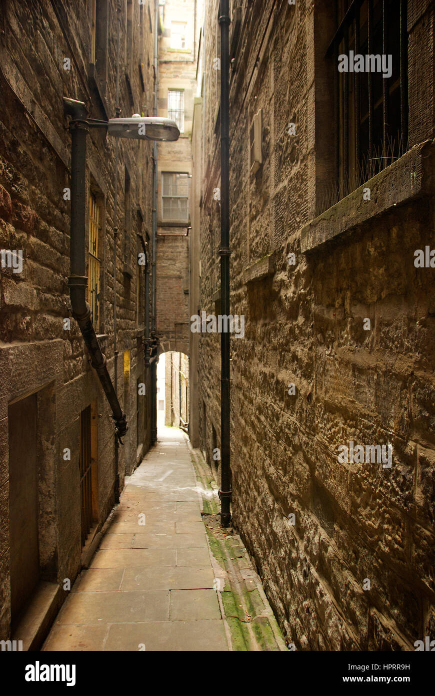 Back street in Edinburgh, Scotland Stock Photo - Alamy