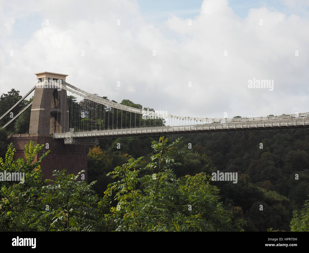 Clifton Suspension Bridge spanning the Avon Gorge and River Avon ...