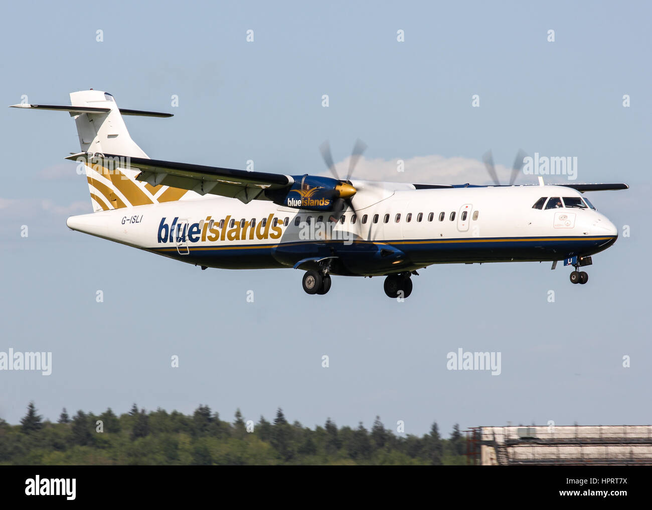 Blue Islands ATR 72-212 G-ISLI landing at Southampton Airport Stock ...