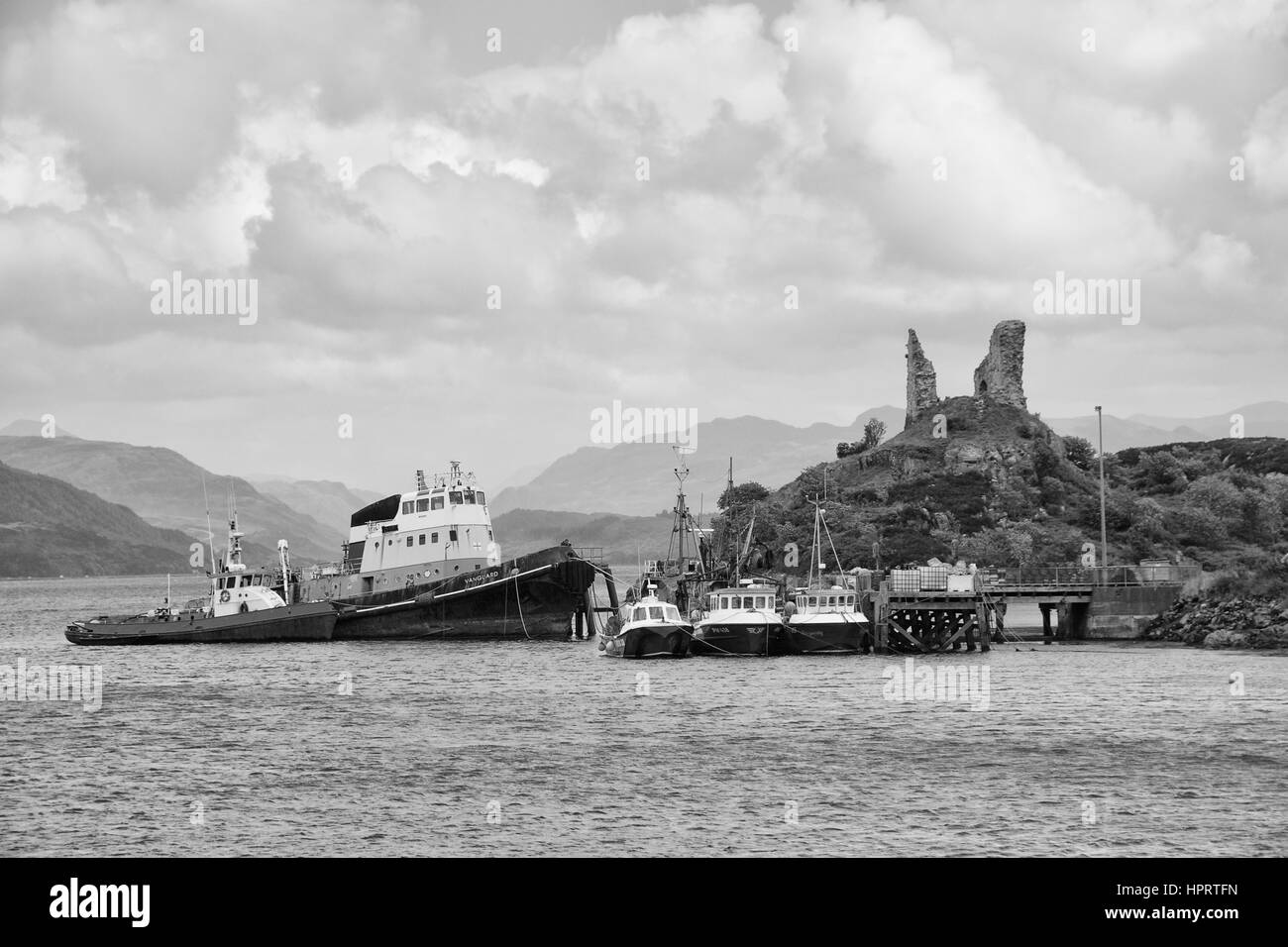 Castle Moil at Kyleakin, Isle of Skye, Scotland Stock Photo - Alamy