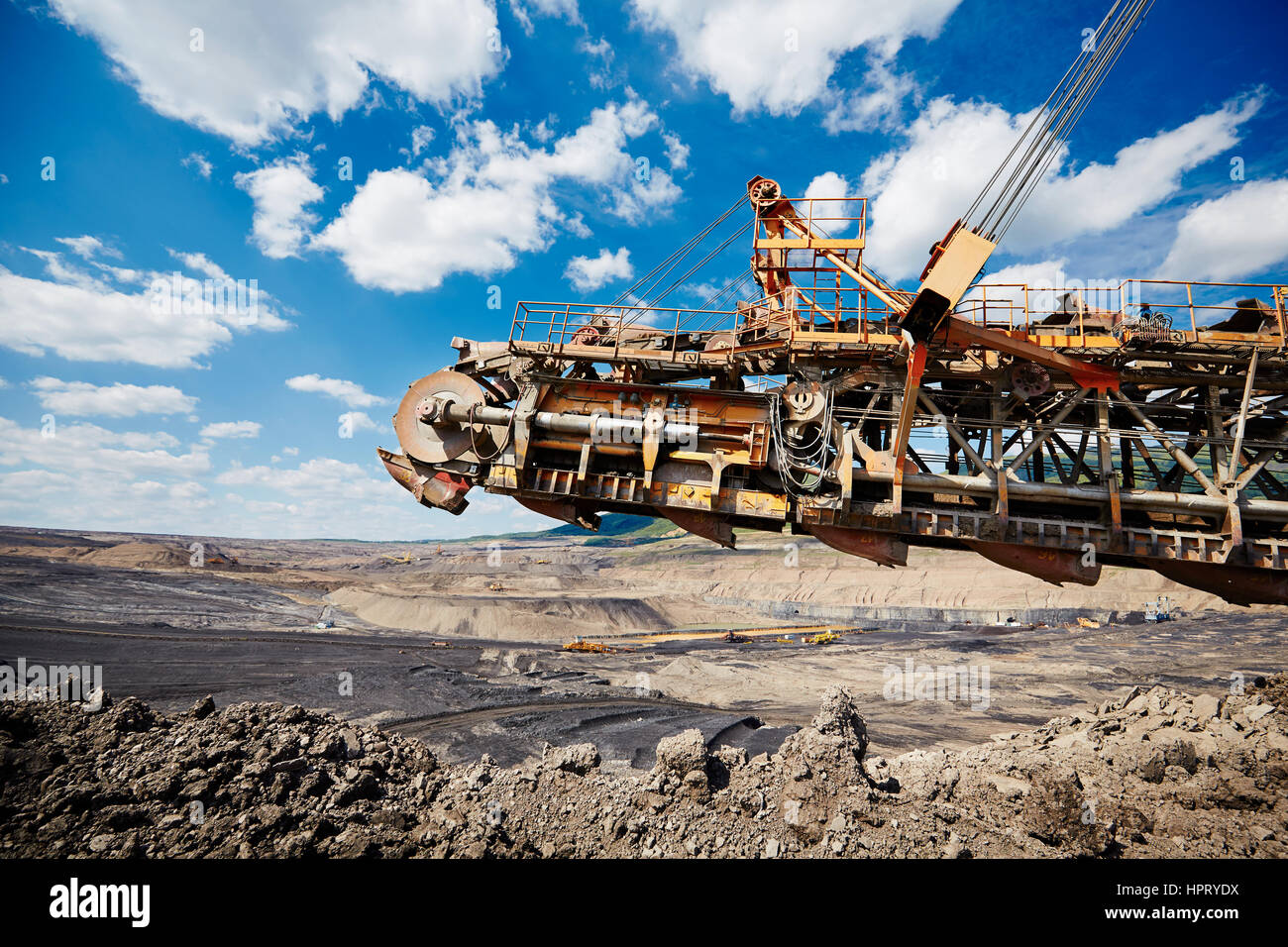 Huge strip mining machinery hi-res stock photography and images - Alamy